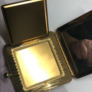 Volupte | Makeup | Vintage Volupte Compact | Poshmark